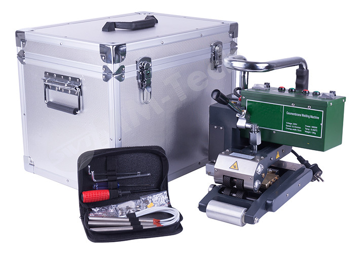 1-3MM SWT-NS900 Geomembrane Hot Wedge Welding Machine For Water Conservancy